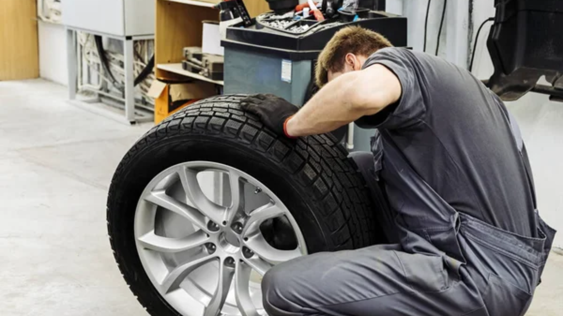 How Do Seasons Affect Car Tyre Replacement Price In UAE How Do Seasons Affect Car Tyre Replacement Price In UAE